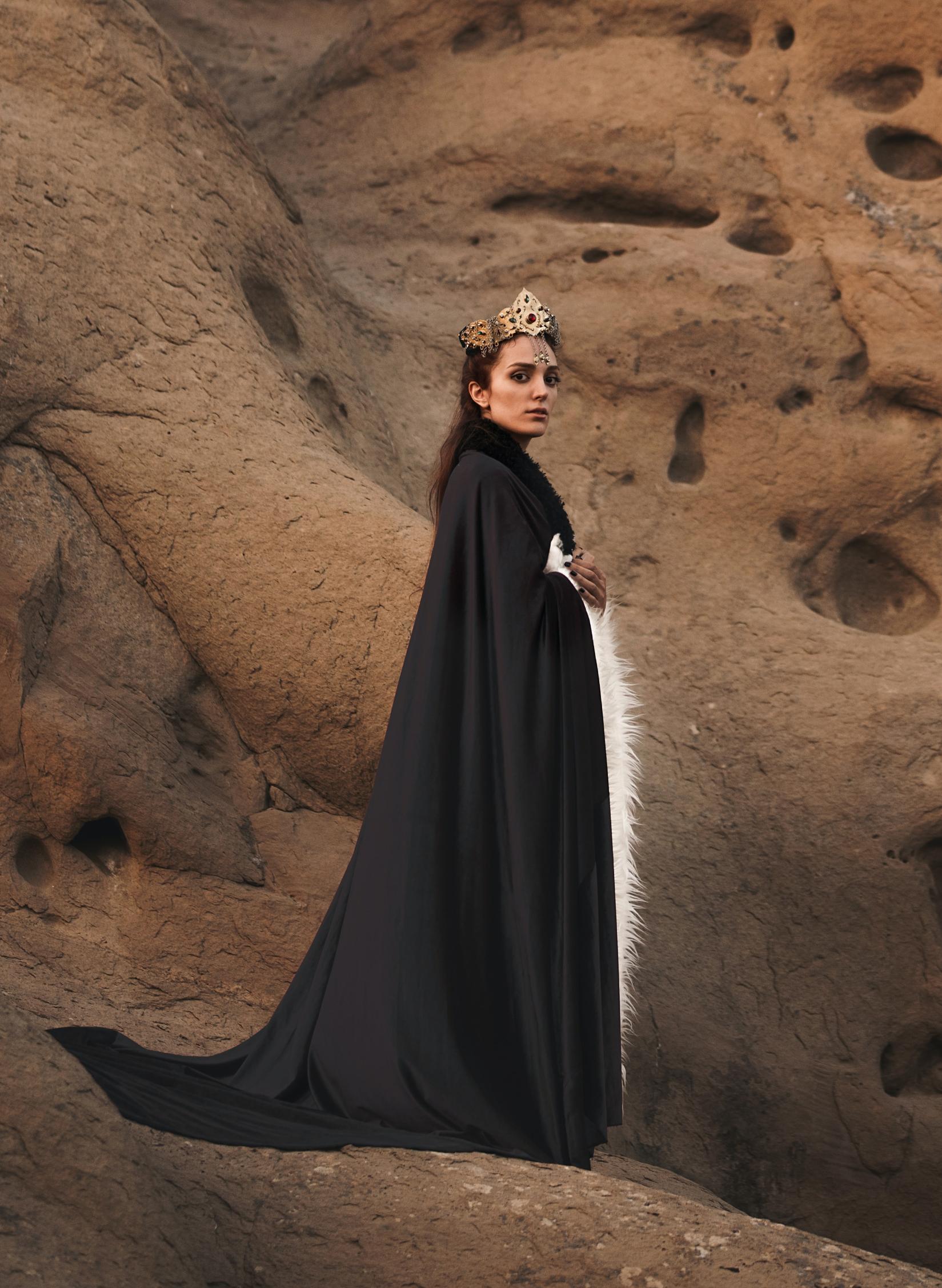 Queen Esther: For Such a Time as This – Lainey La Shay